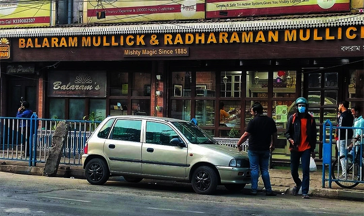 Top 20 Places for Street Food in Kolkata